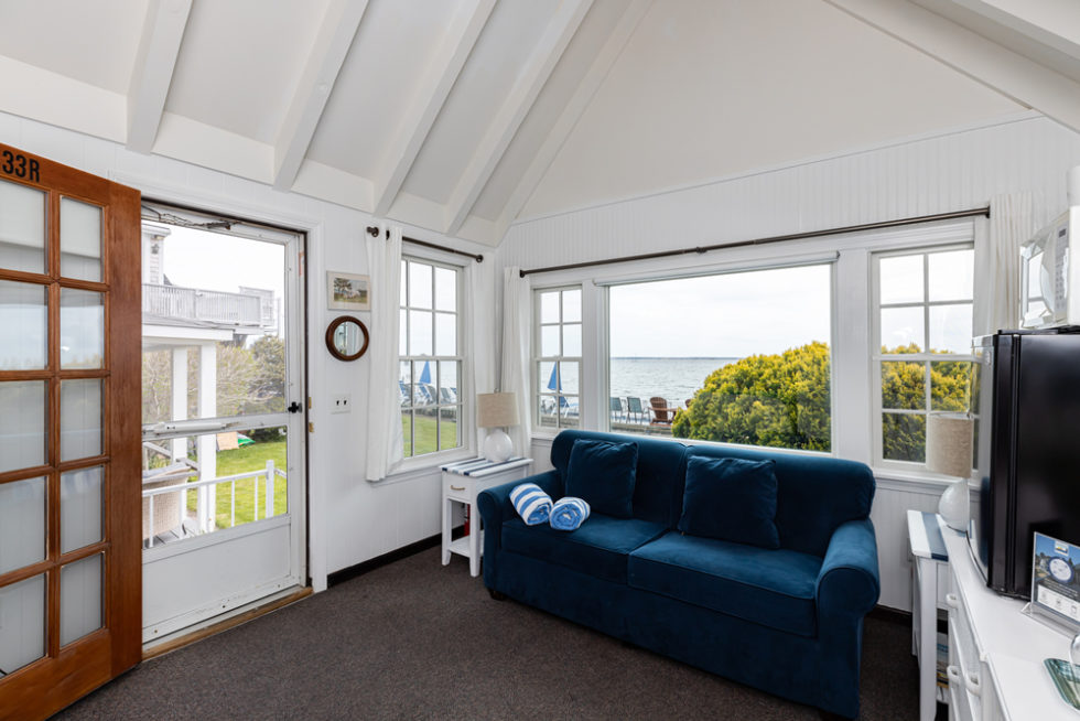 Waterfront Rooms | The Masthead Resort & Cottages